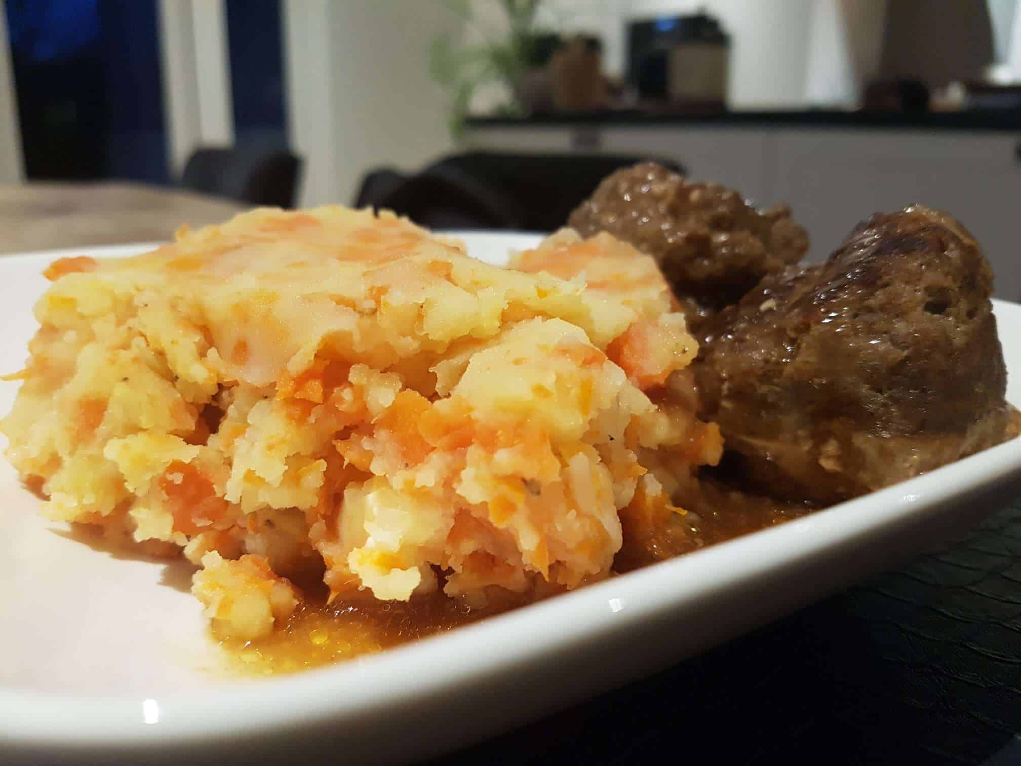 How to make Authentic Dutch Hutspot - Nolynskitchen.com