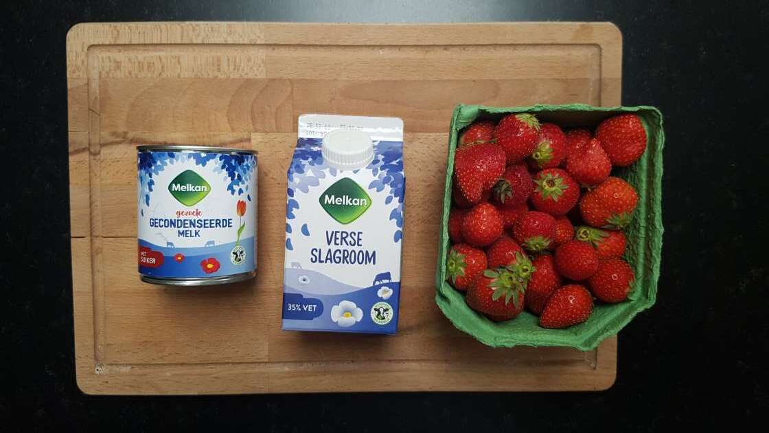Aardbeien ijs met 3 Ingredienten - Nolynskitchen.com